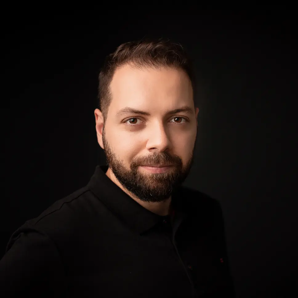 Togay Aytemiz Front End Developer